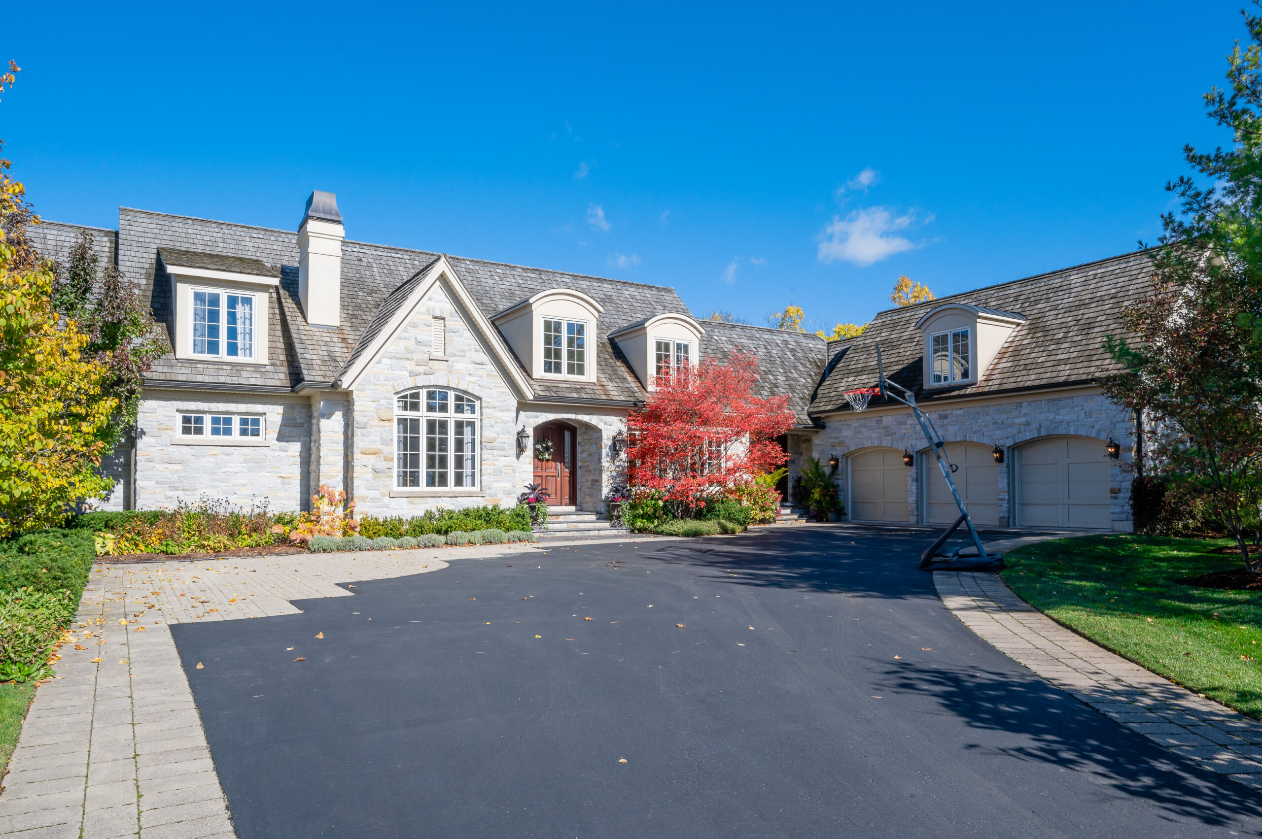 600 Kiwanis Park Dr, Waterloo - Whitney and Company Residential Real Estate